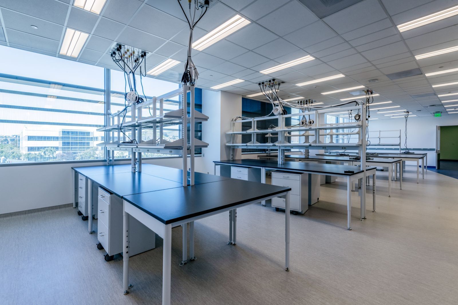 Manufacturing Facility & QC Lab | DPR Construction