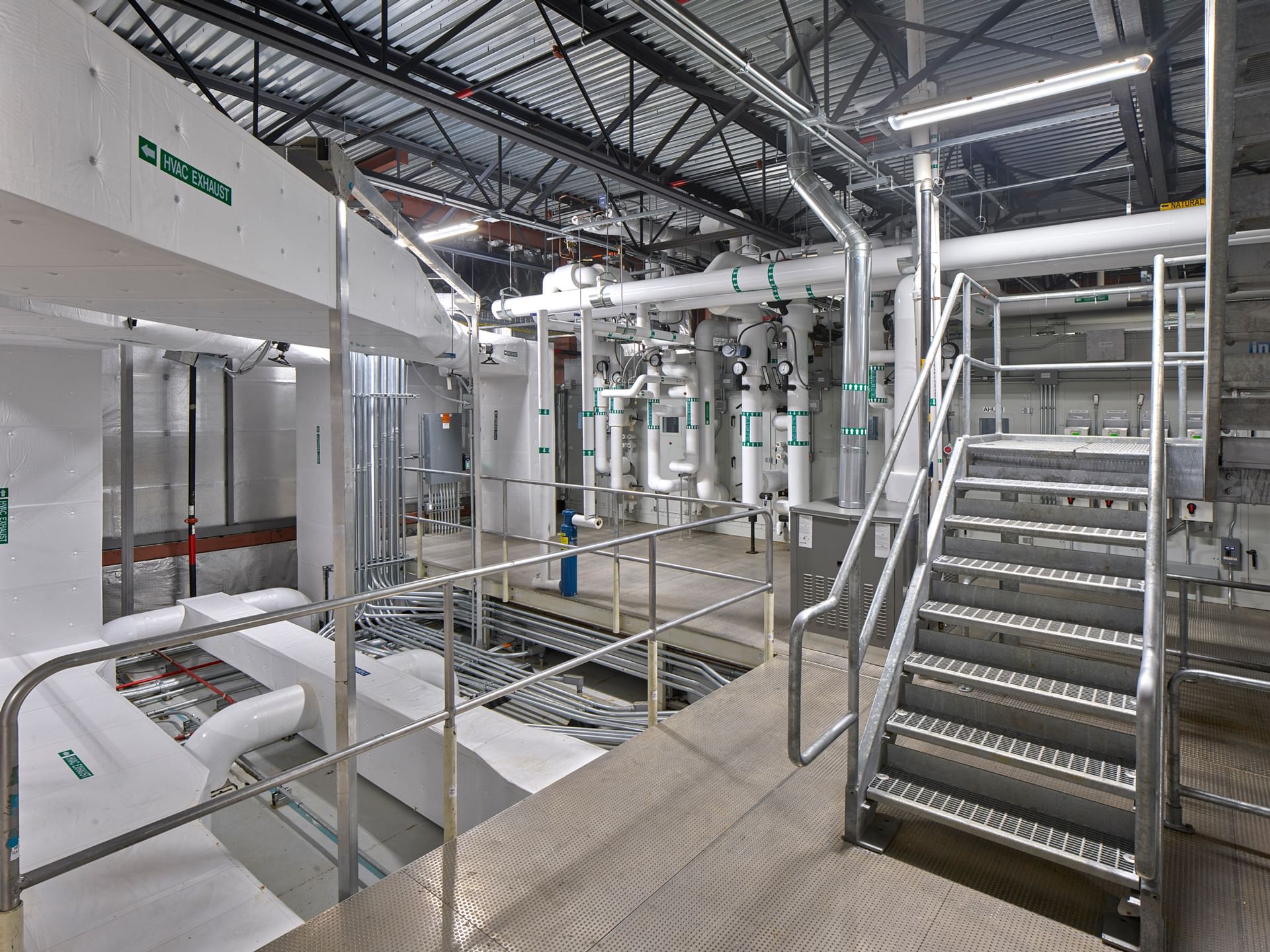 NIH NCI Building T30 Cell Processing Modular… | DPR Construction
