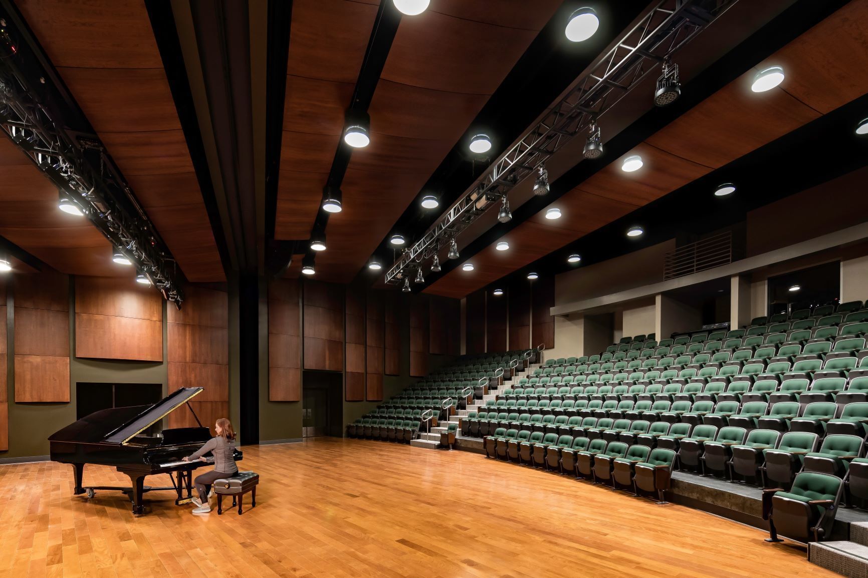 Rio Americano High School | Center for the Arts | DPR Construction